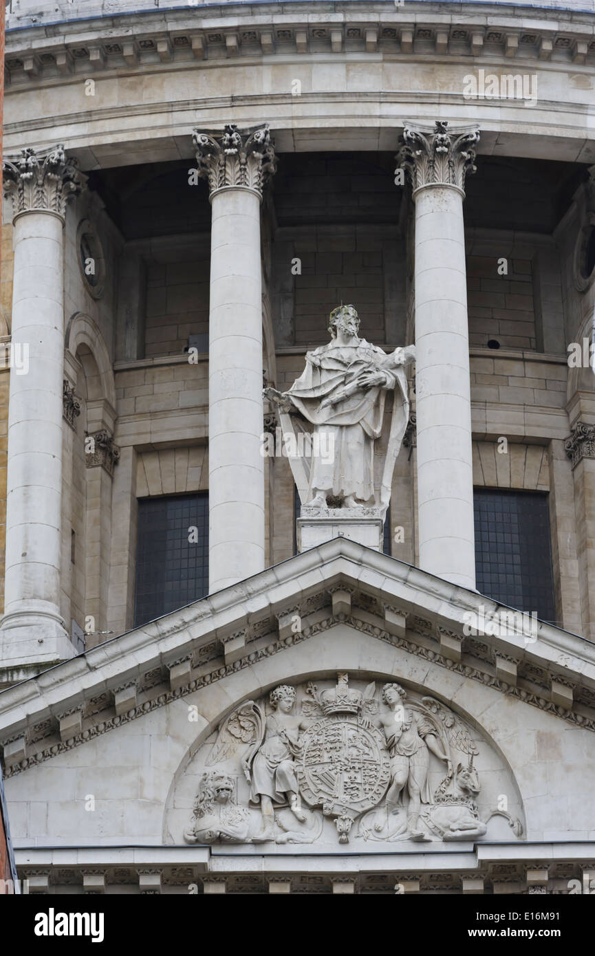 Saint statue on roof of St Paul's Cathedral, London, England, United ...