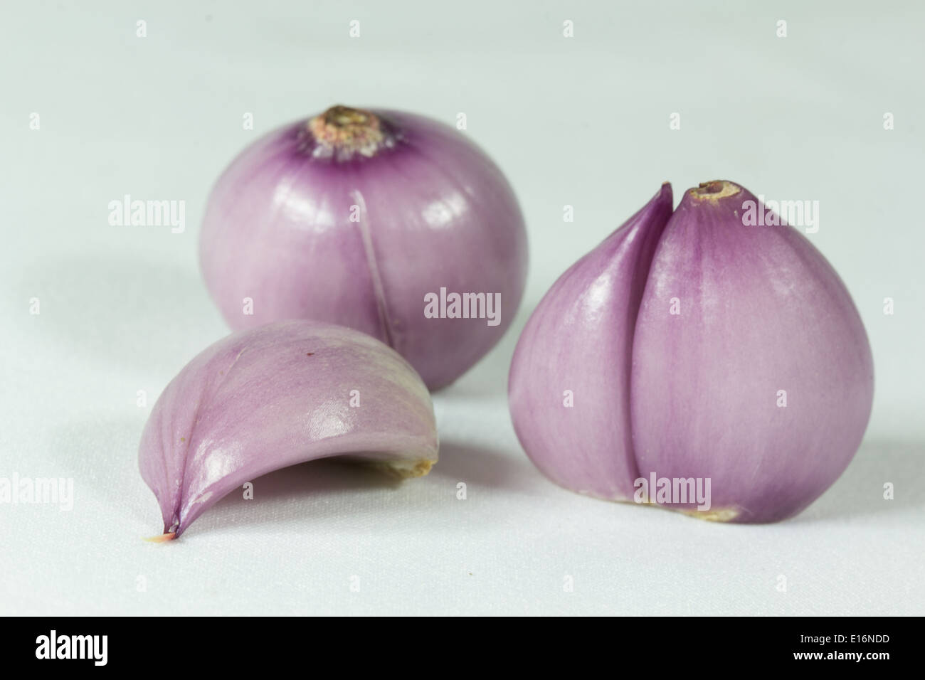 Peel onion peel hi-res stock photography and images - Alamy