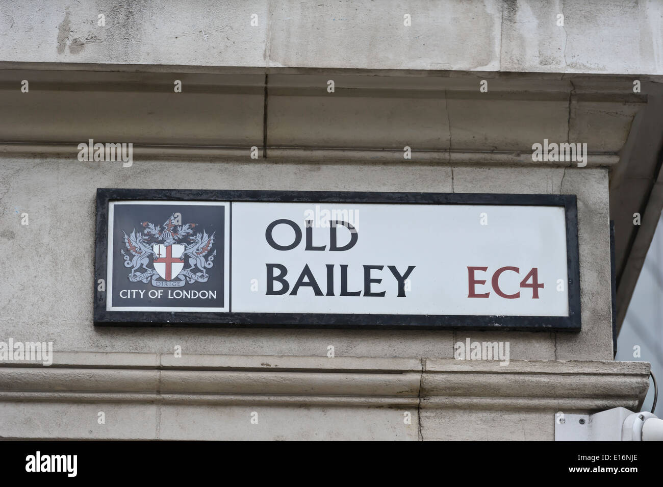 Landmark court crime road sign hi-res stock photography and images - Alamy