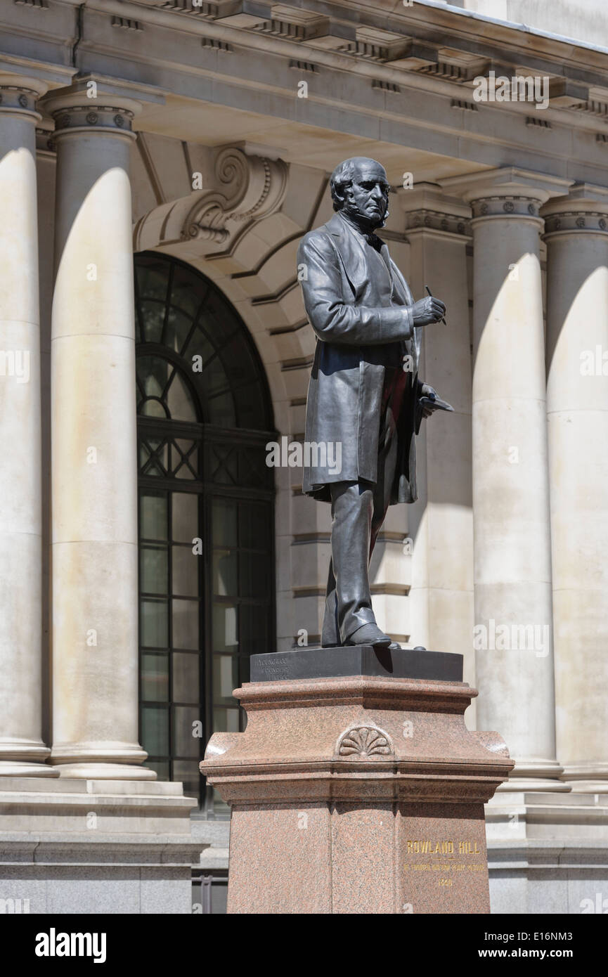 Sir Rowland Hill statue by Edward Onslow Ford, London, England, United ...