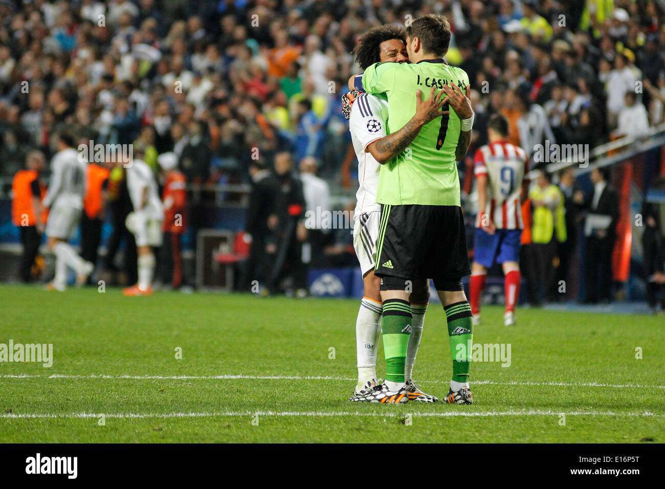 Real madrid goalkeeper hi-res stock photography and images - Alamy