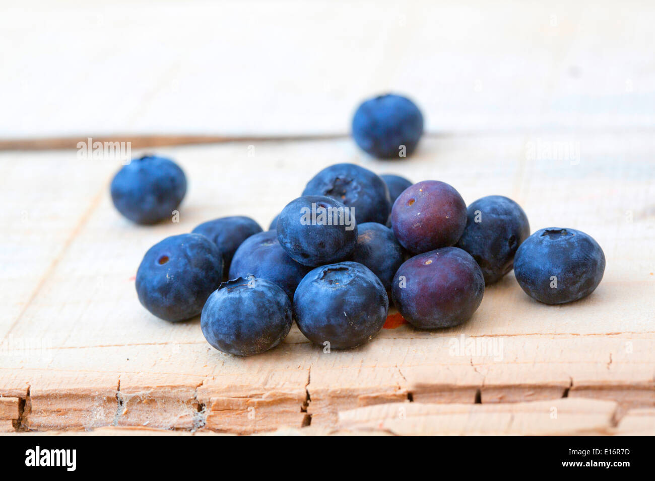 fresh local blueberries seasonal organice produce Stock Photo - Alamy