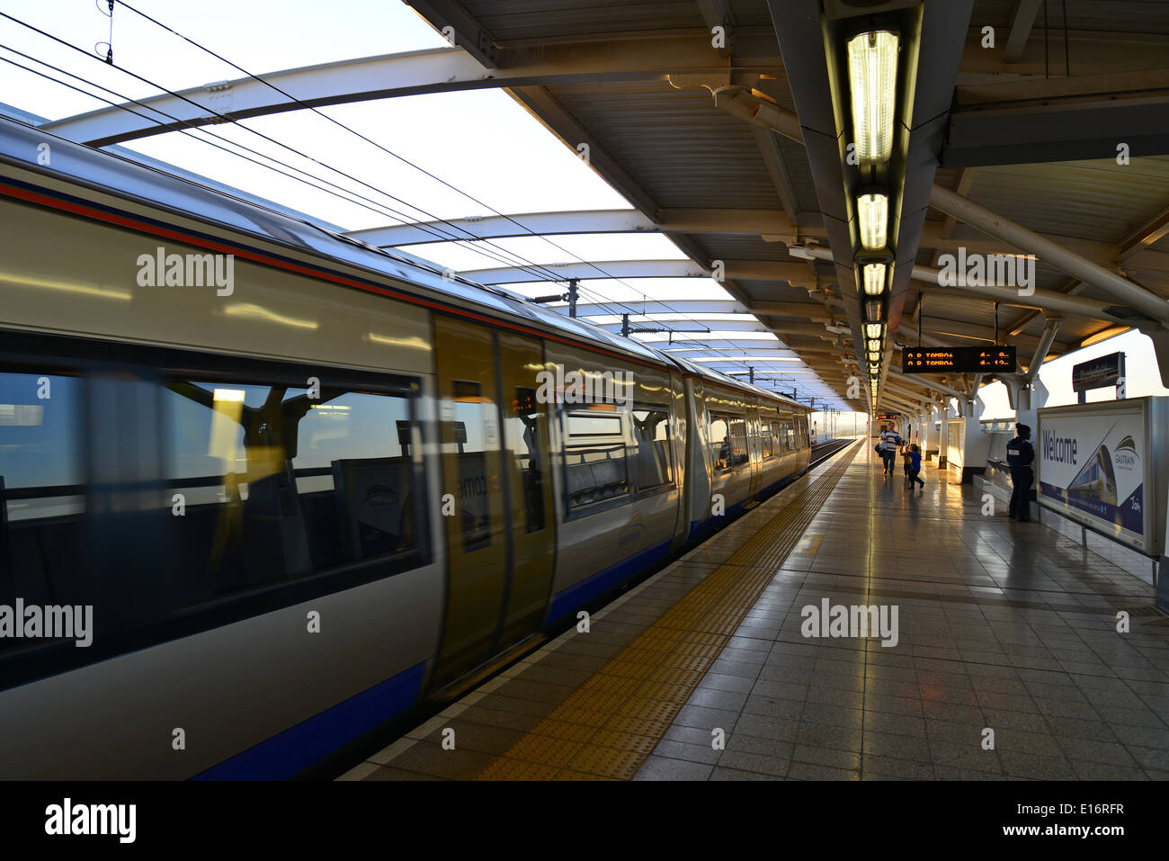 Gautrain train arriving at Rhodesfield Gautrain Station, Rhodesfield ...