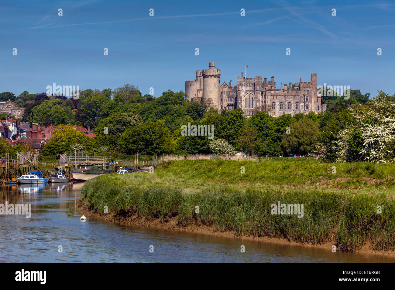 Arundel hi-res stock photography and images - Alamy