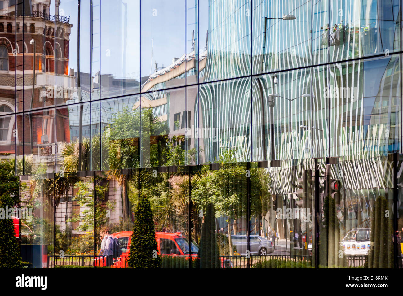 Building Reflections, Blackfriars Road, London, England Stock Photo - Alamy