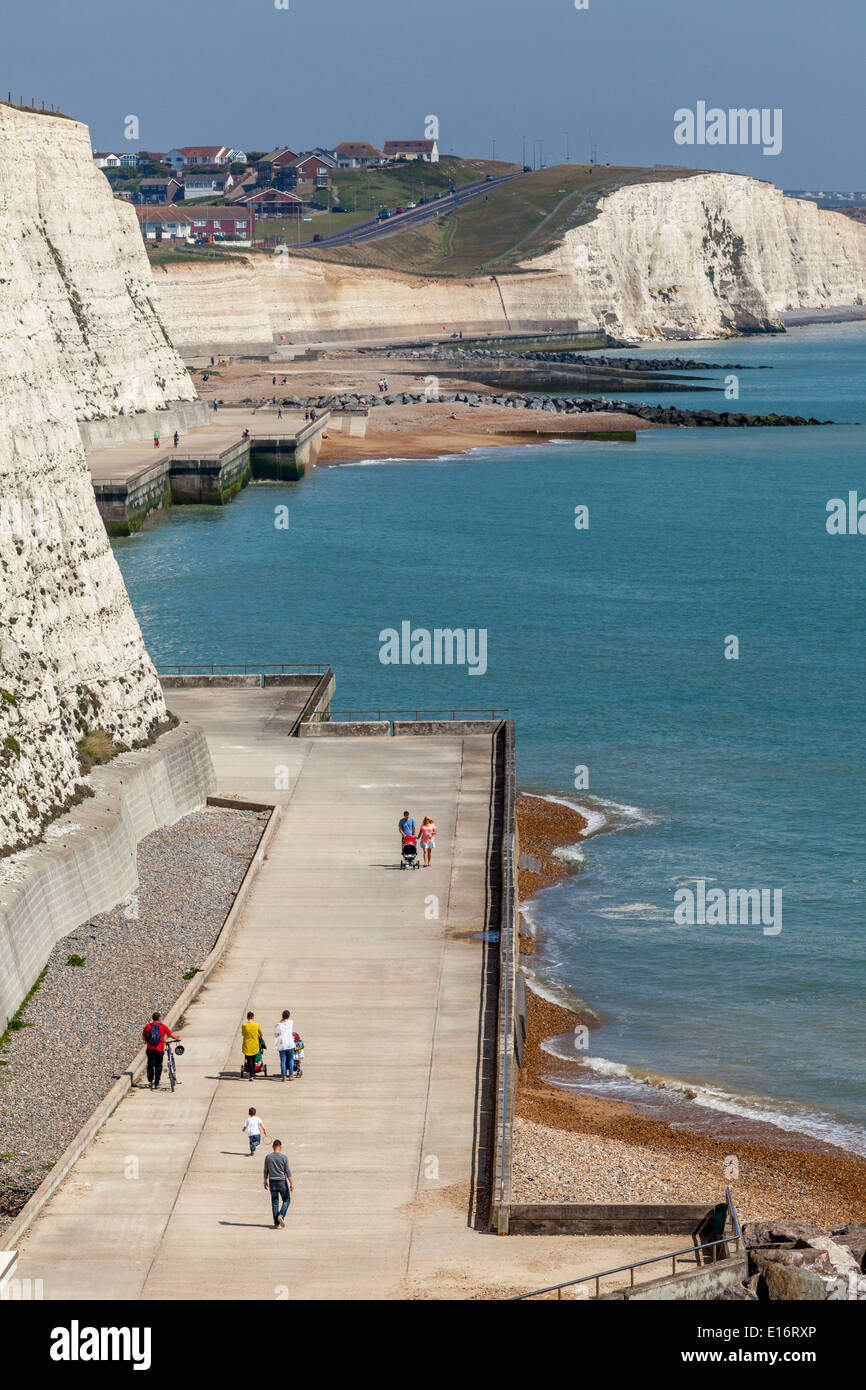 The English Coastline At Rottingdean, Sussex, England Stock Photo - Alamy