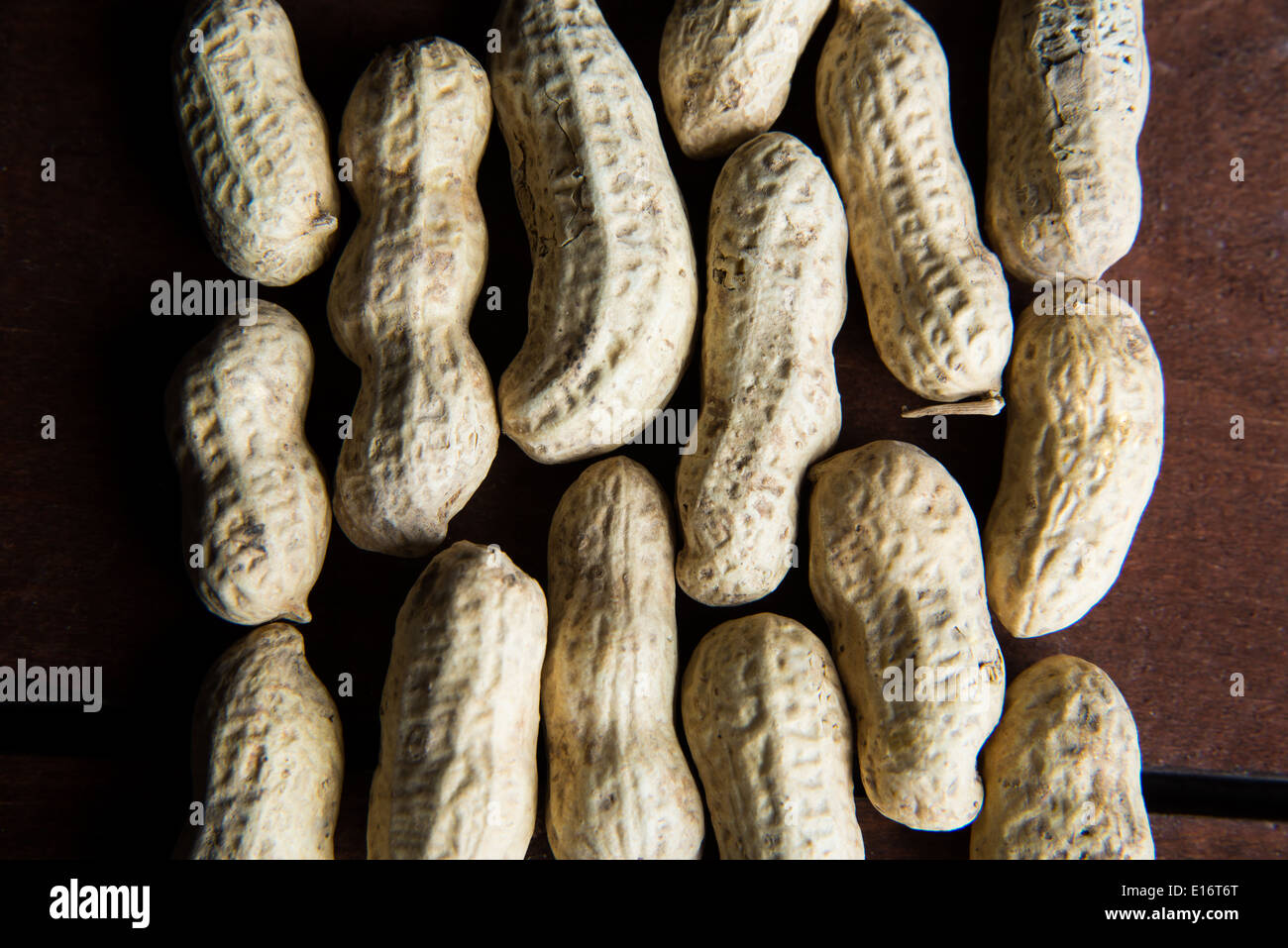 Peanuts broken hi-res stock photography and images - Alamy