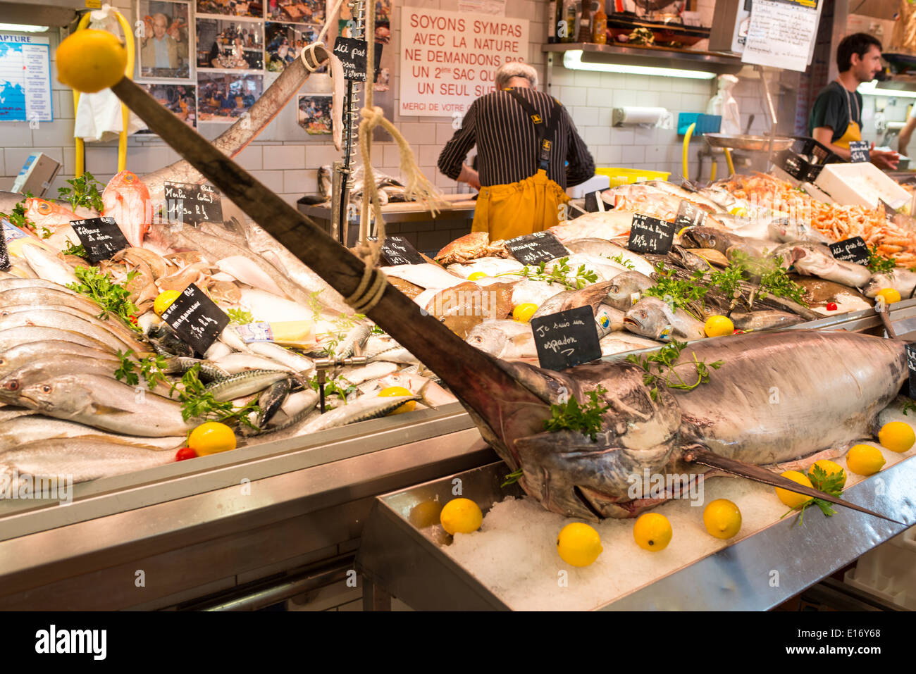Fish market ile de france hi-res stock photography and images - Alamy