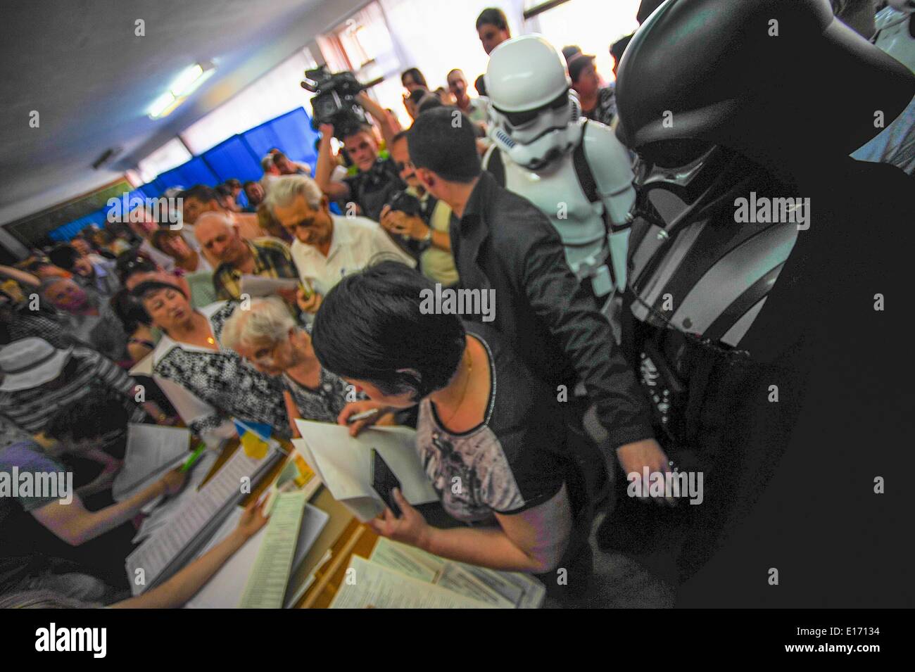 Kiev, Ukraine. 25th May, 2014. Darth Vader candidate of the Internet ...