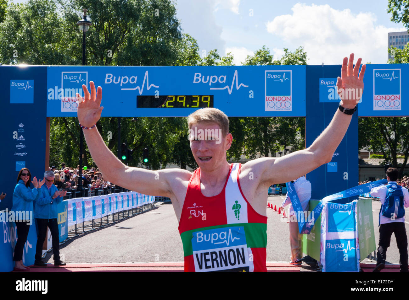 After 10000 seconds hi-res stock photography and images - Alamy