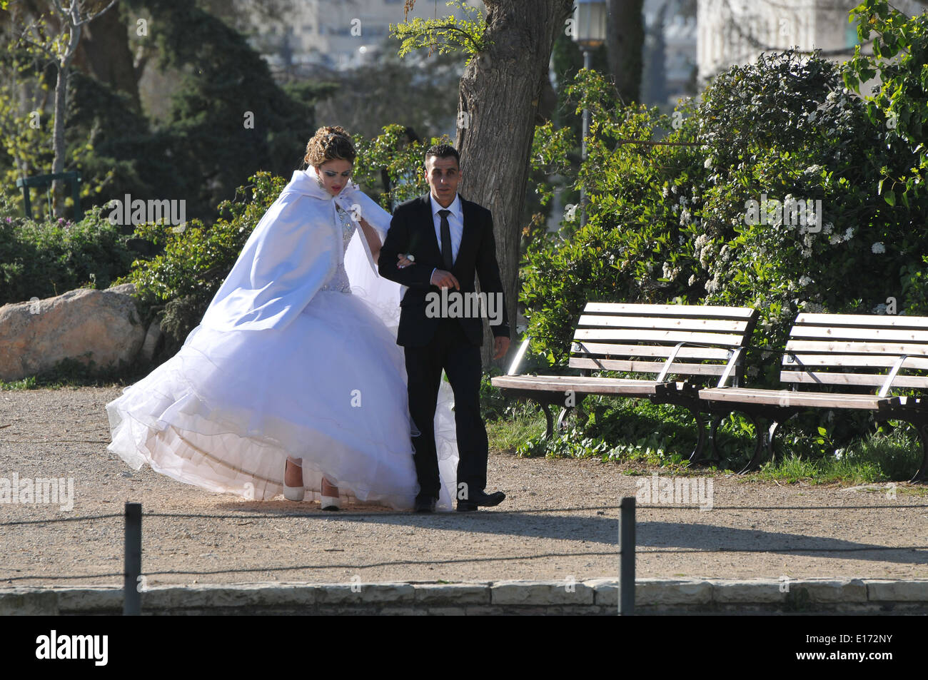 Arab Bride and groom having their wedding pictures taken at the Wohl ...