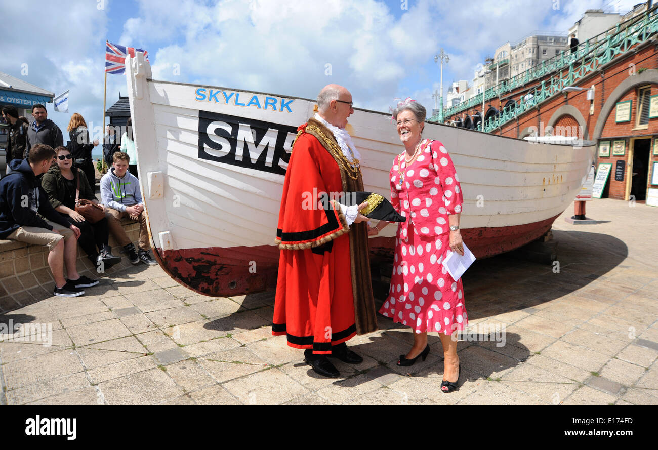 Mayoral robes hi-res stock photography and images - Alamy