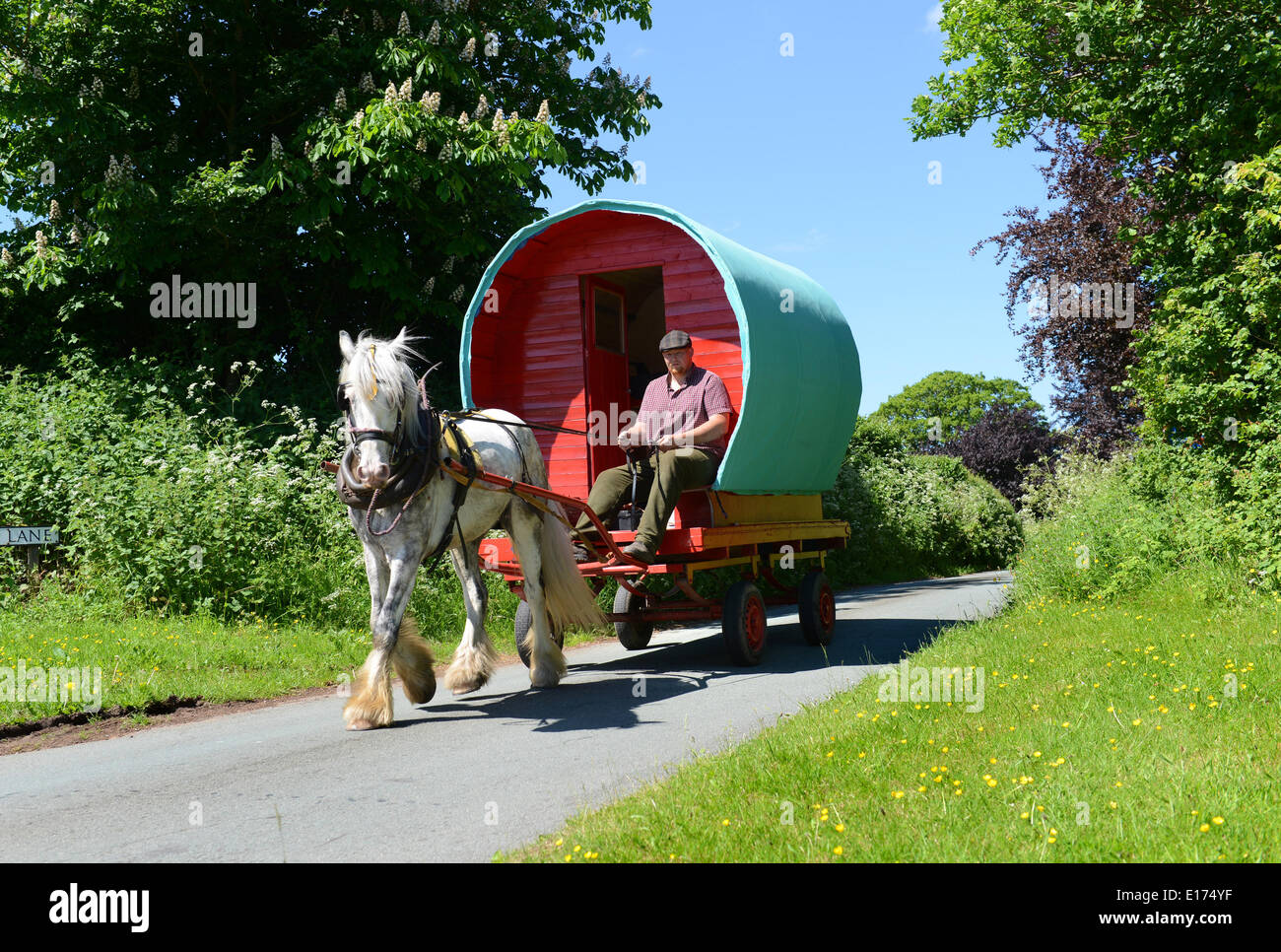 Traveller caravan hi-res stock photography and images - Alamy