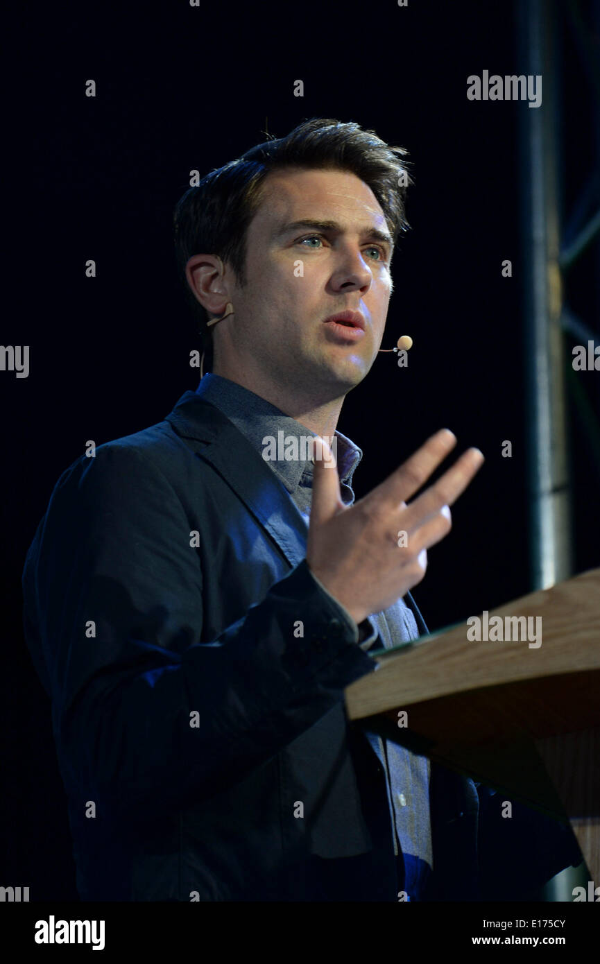 Hay on Wye, Wales UK, Sunday 25 May 2014 Welsh poet OWEN SHEERS talking ...