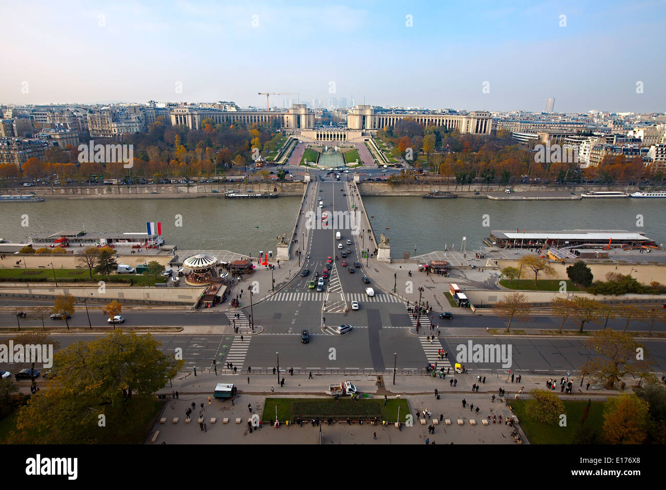 Paris urban view hi-res stock photography and images - Alamy