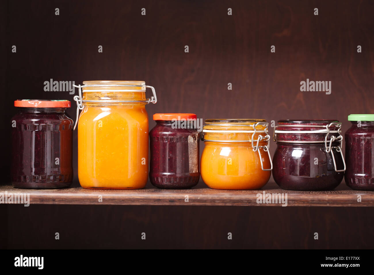Jam jar row hi-res stock photography and images - Alamy