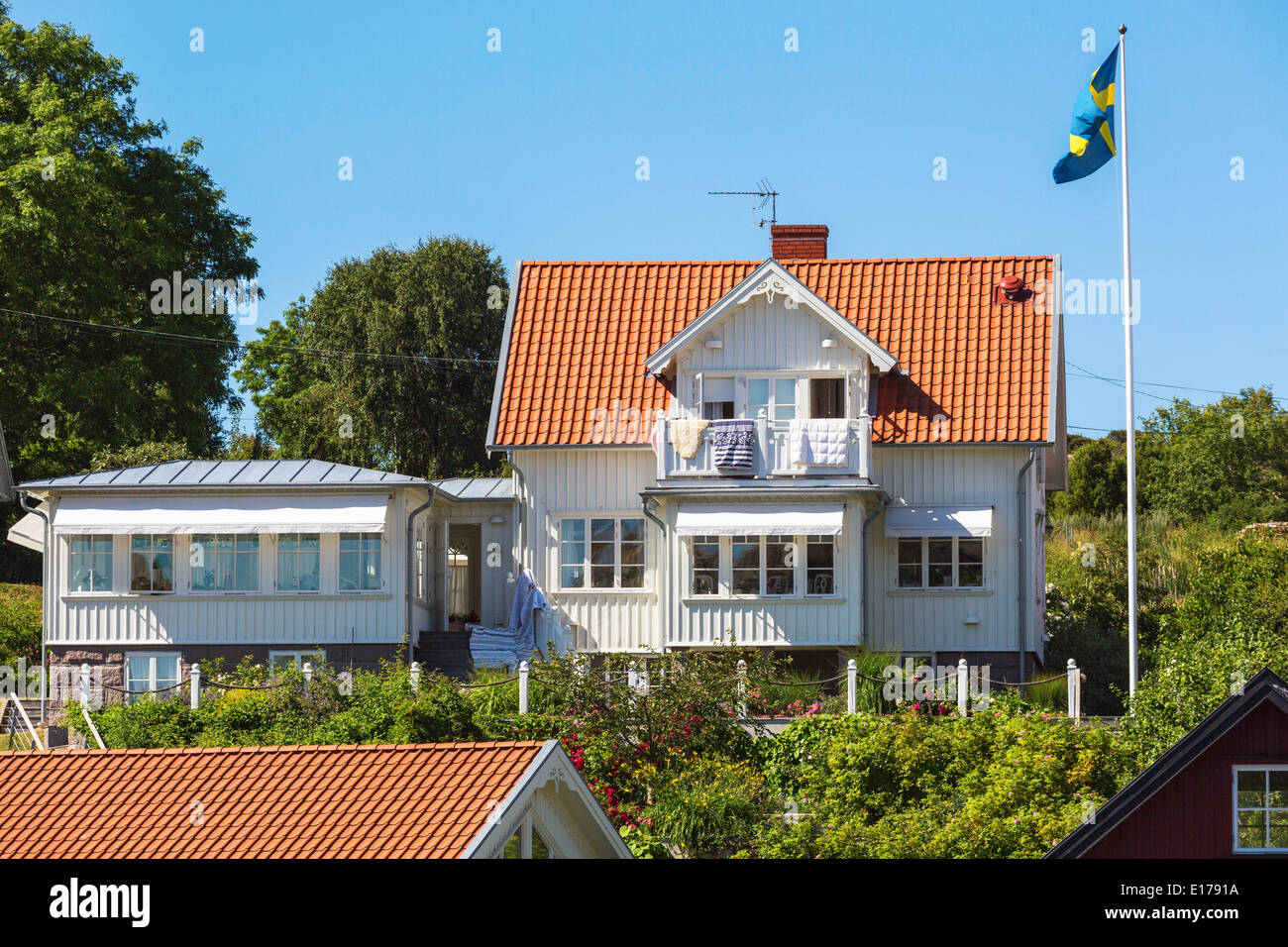 Swedish wooden house hi-res stock photography and images - Alamy