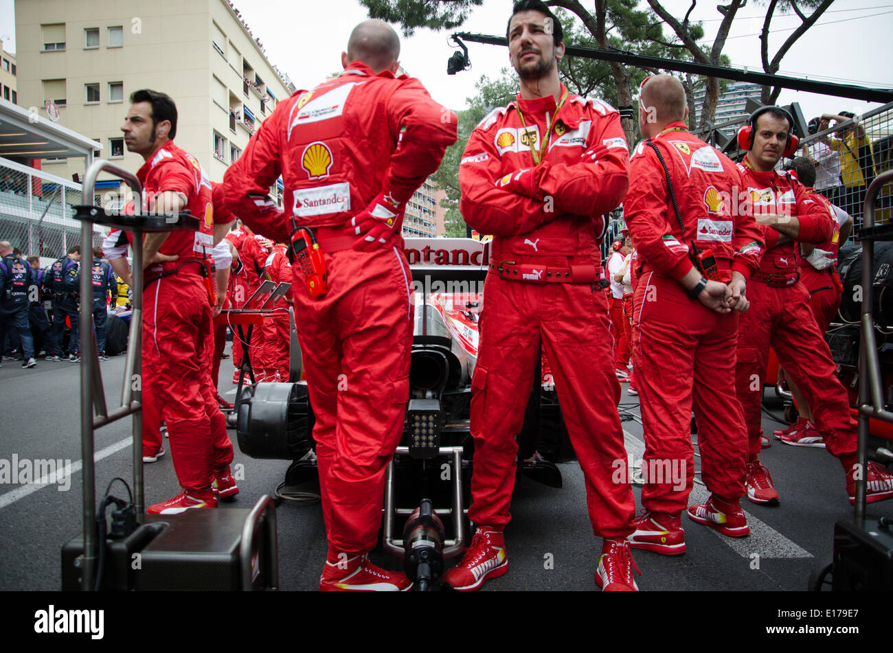Ferrari mechanics hi-res stock photography and images - Alamy