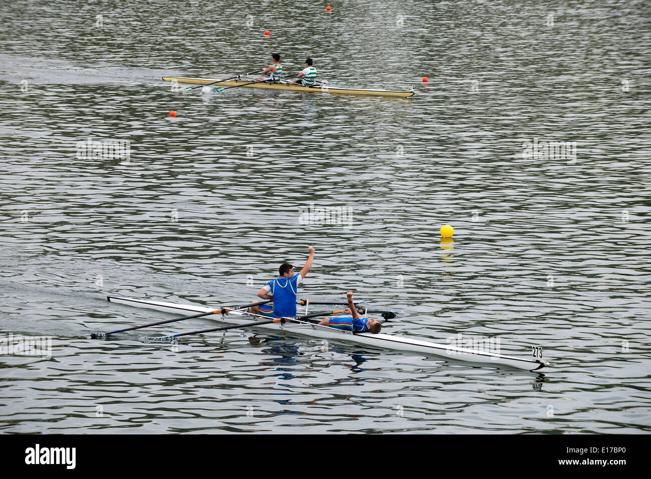 Crew rowing aerial hi-res stock photography and images - Alamy