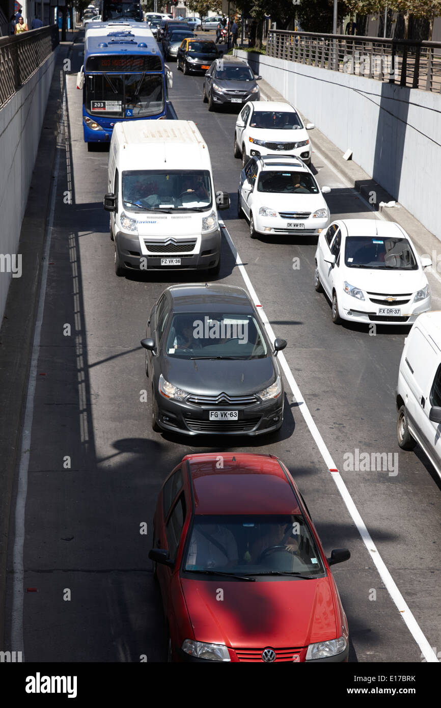 Busy urban roads hi-res stock photography and images - Alamy