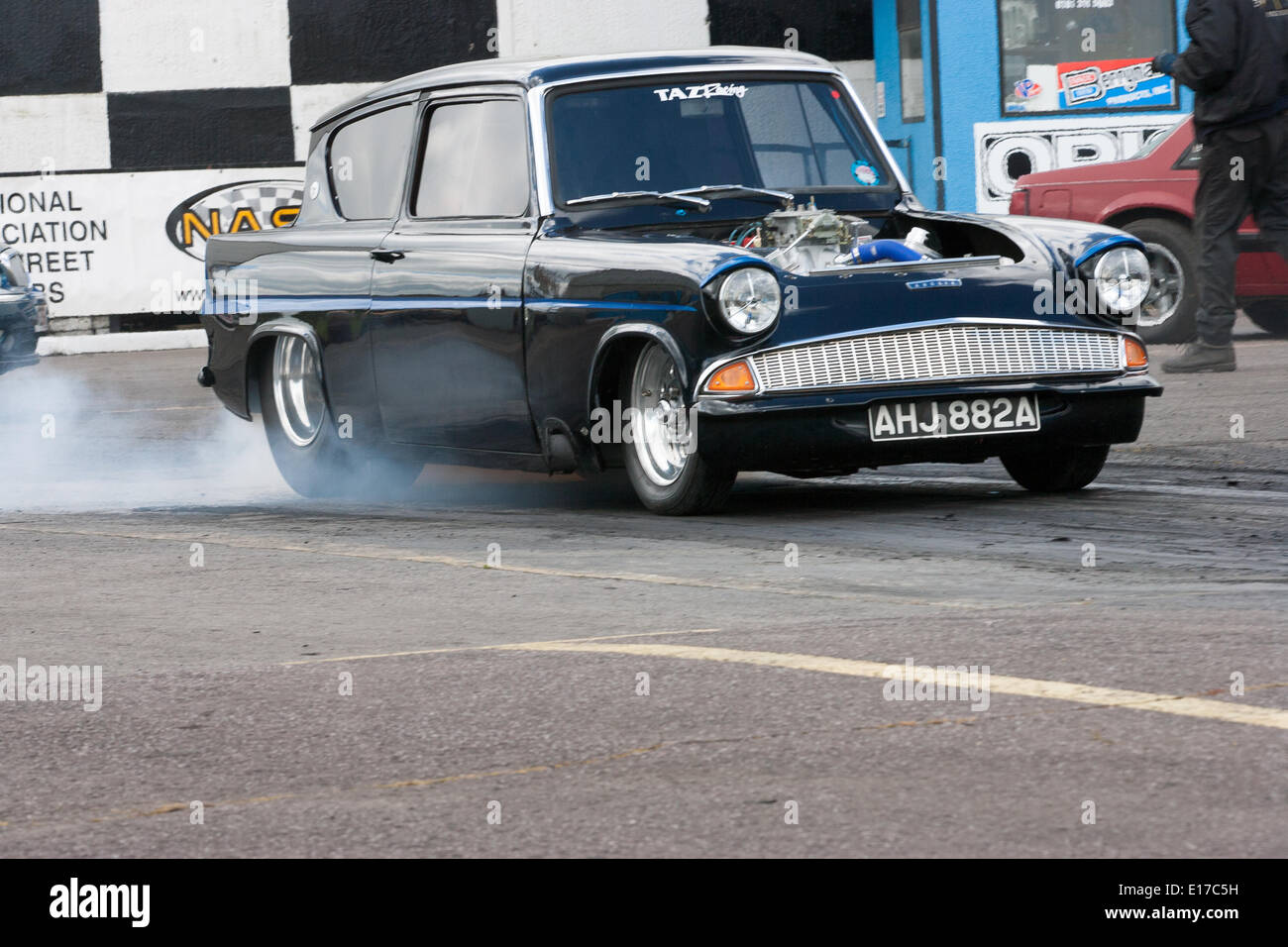 Drag race car hi-res stock photography and images - Alamy