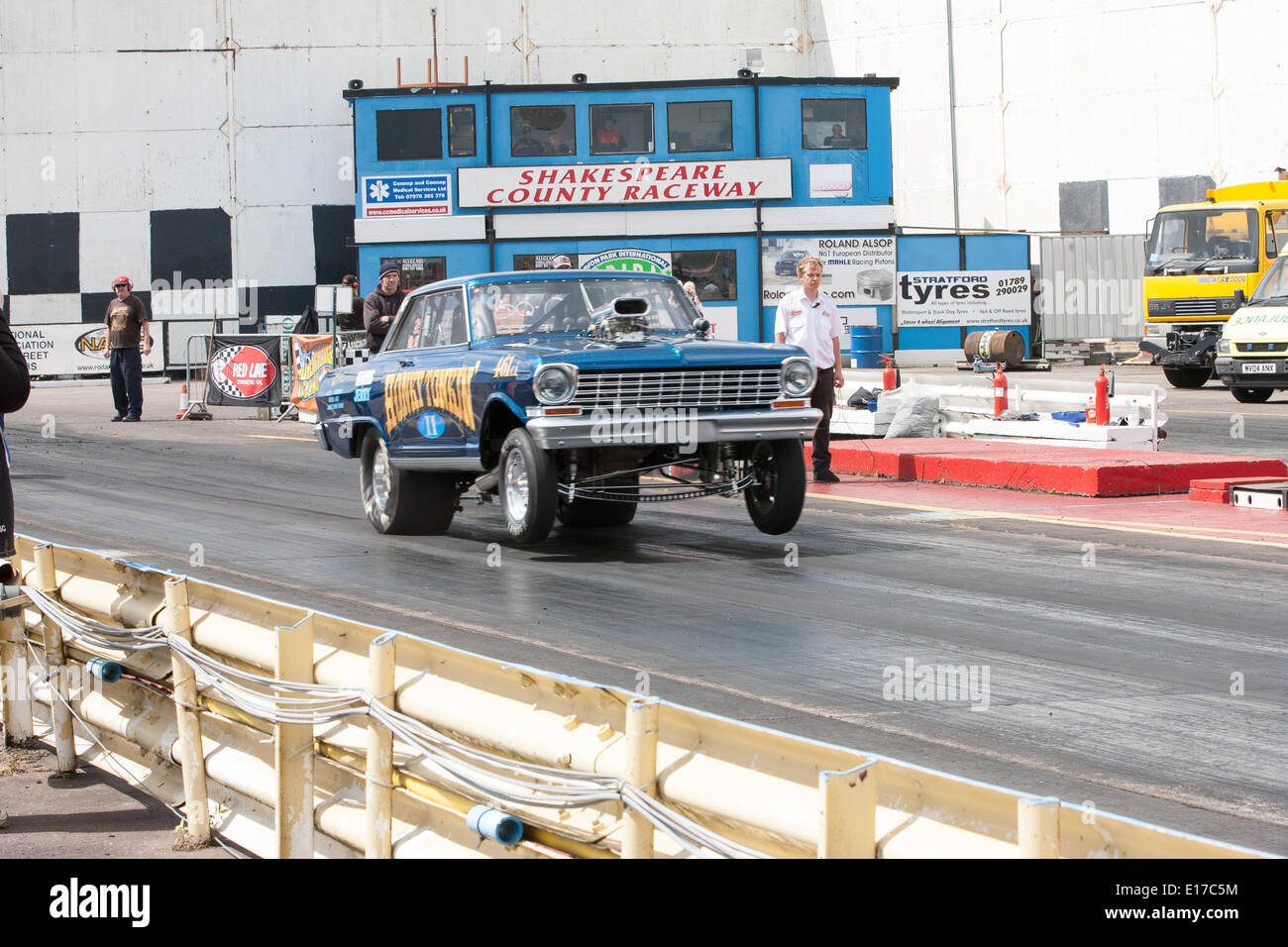 Drag race car hi-res stock photography and images - Alamy