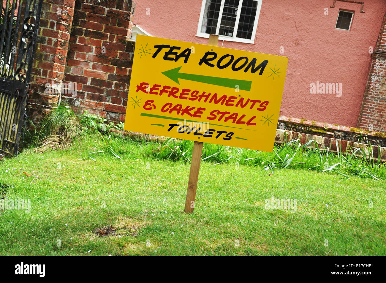 Tea room sign in Wormingford, Essex UK Stock Photo - Alamy