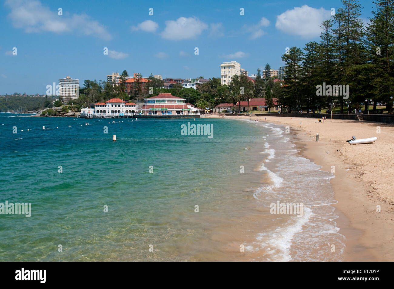 North manly beach hi-res stock photography and images - Alamy