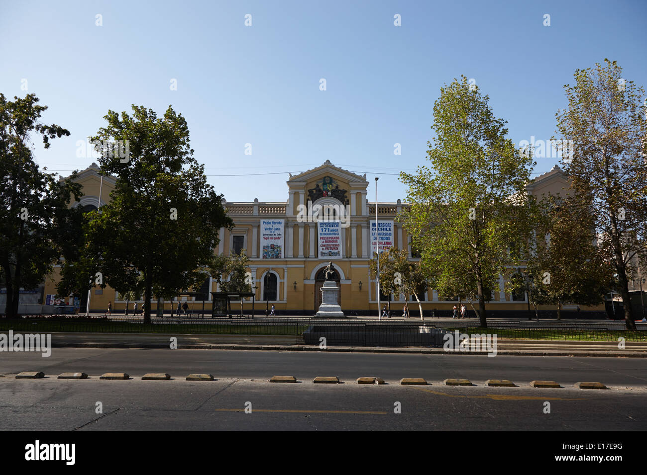 Universidad central hi-res stock photography and images - Alamy