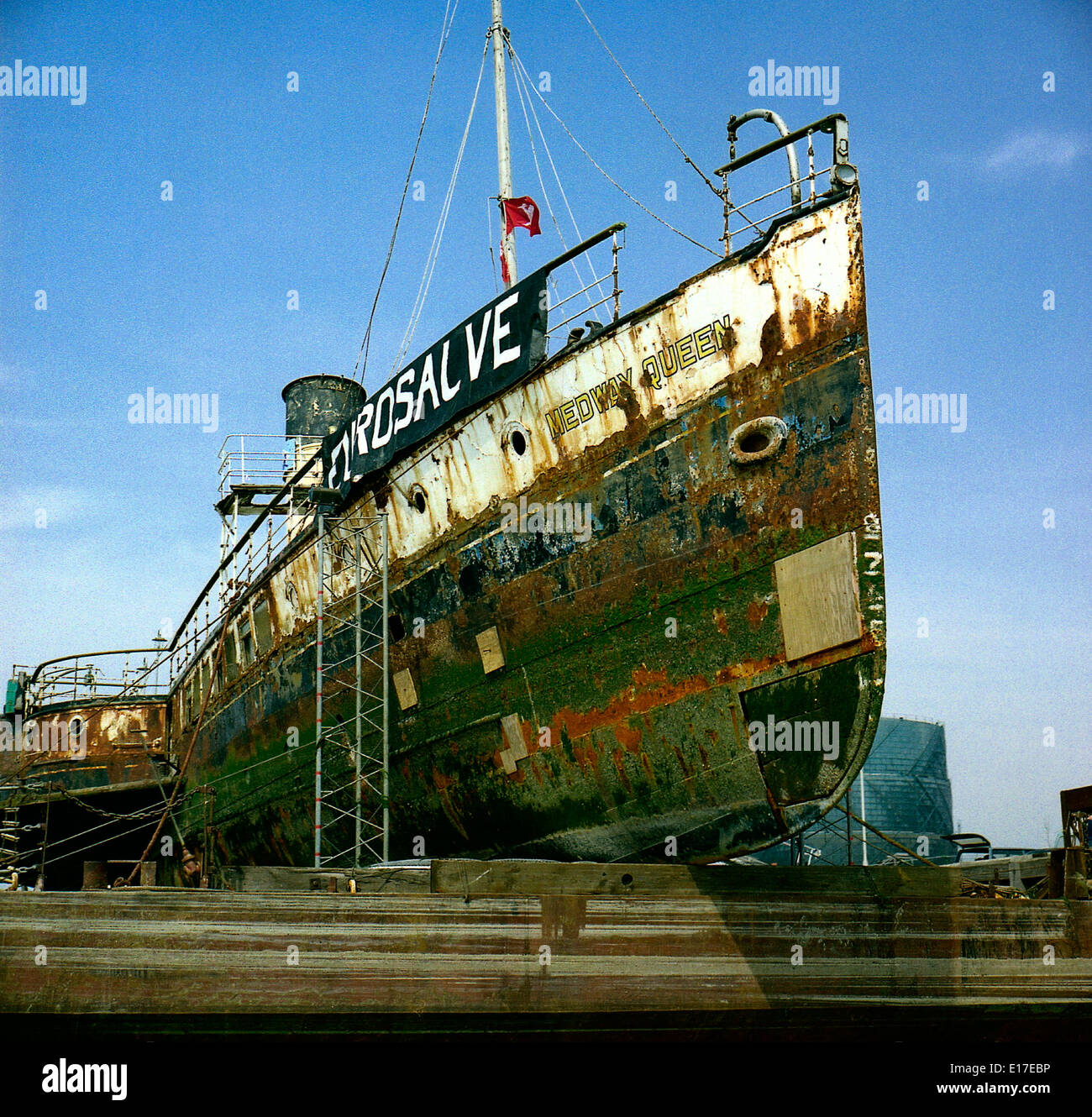 Steam paddle ferry hi-res stock photography and images - Alamy