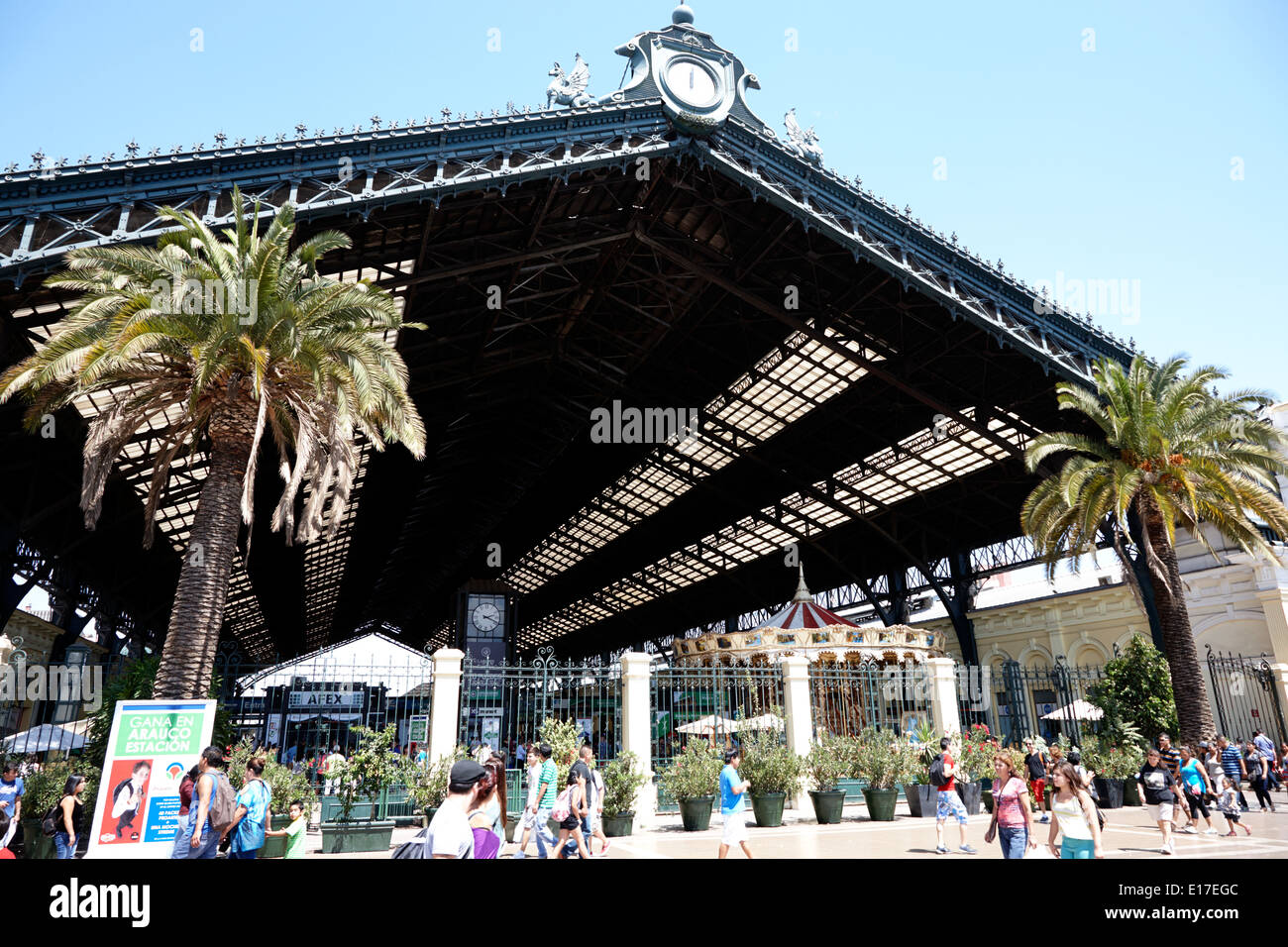 Santiago central railway station Chile Stock Photo - Alamy