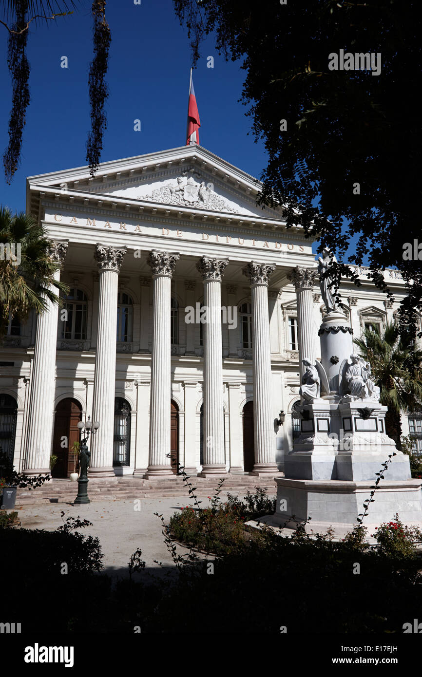 Santiago building hi-res stock photography and images - Alamy