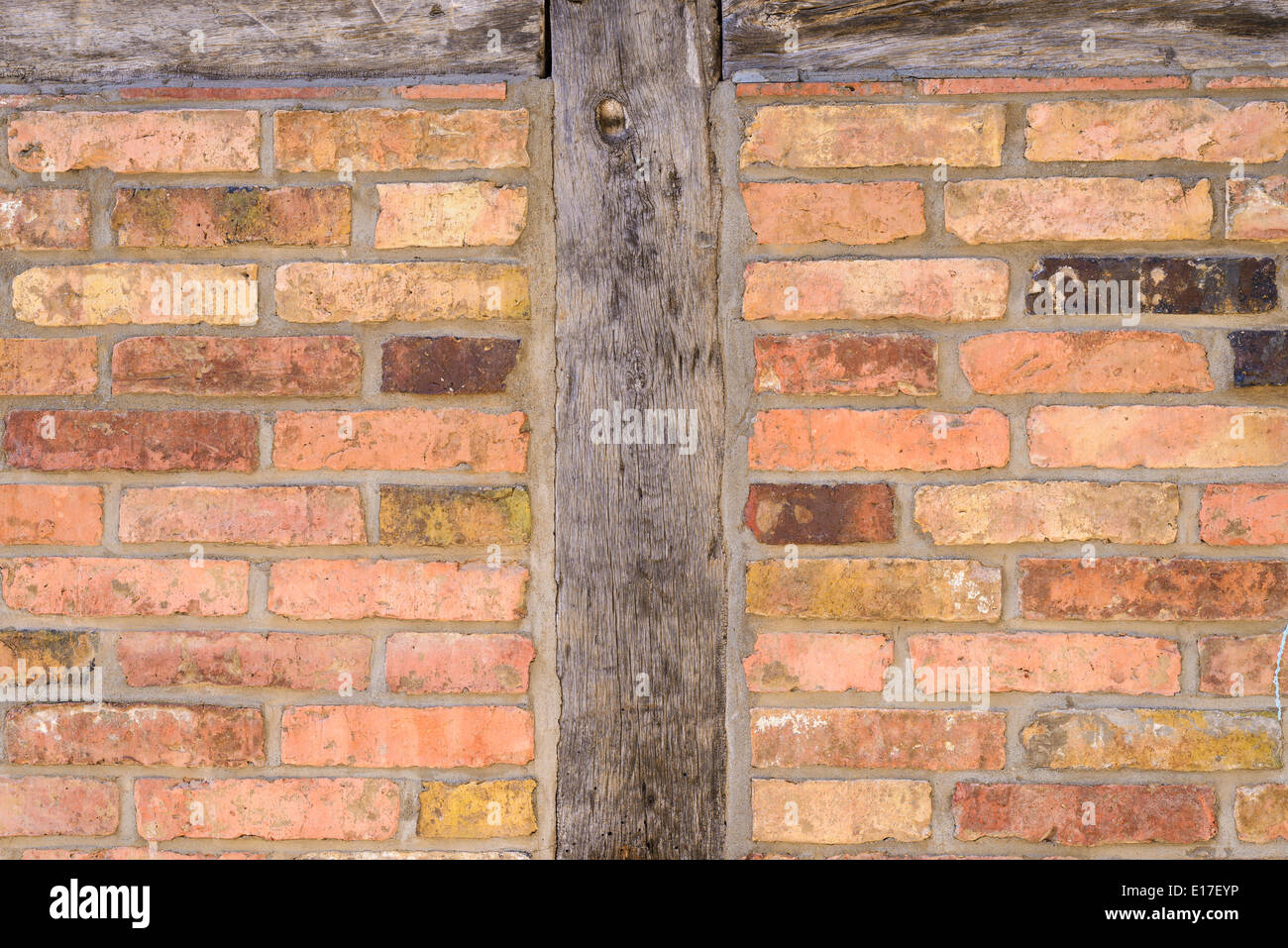 Very old brick wall texture hi-res stock photography and images - Alamy