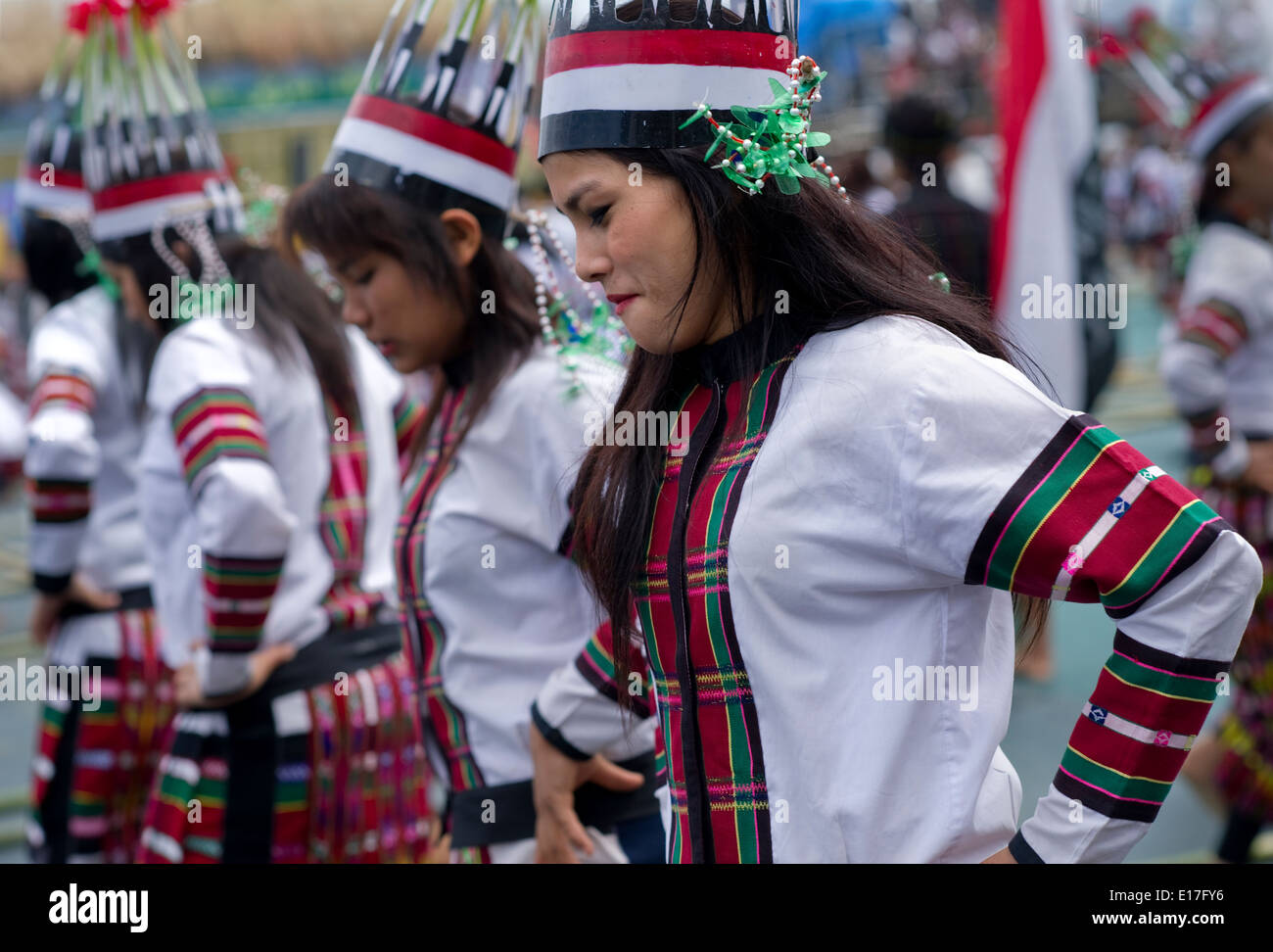 Mizo costume hi-res stock photography and images - Alamy