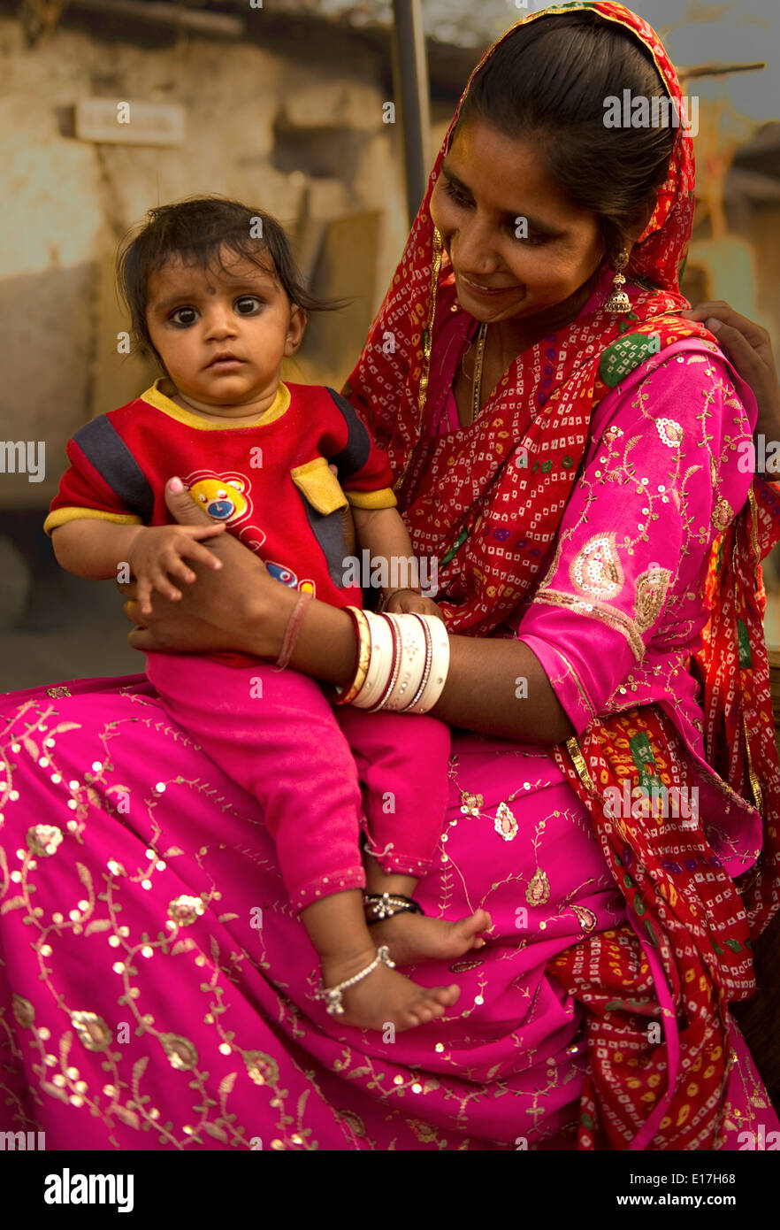 Indian gypsy woman india hi-res stock photography and images - Alamy