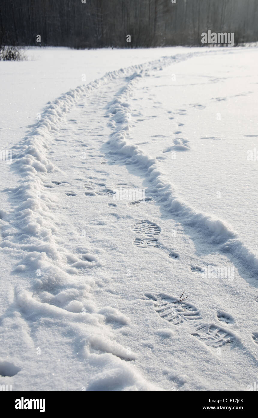 Wintry curve hi-res stock photography and images - Alamy