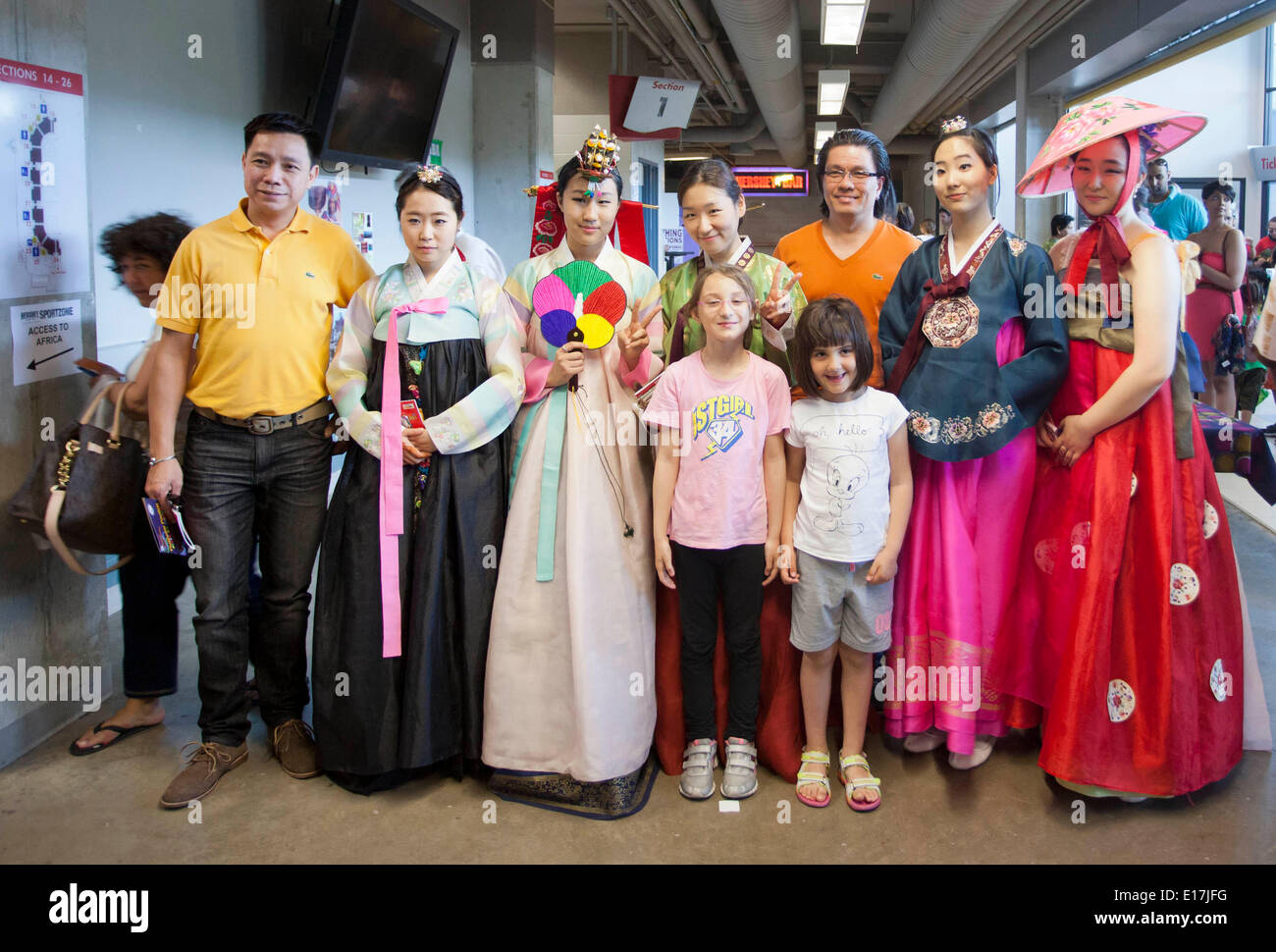 Toronto korean festival hi-res stock photography and images - Alamy