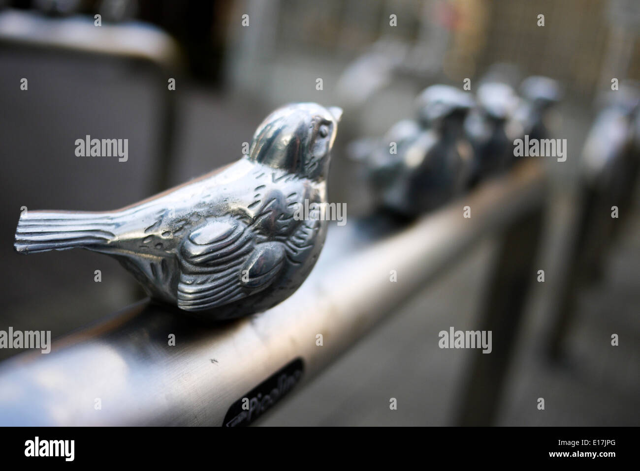 Steel bird sculpture Stock Photo - Alamy