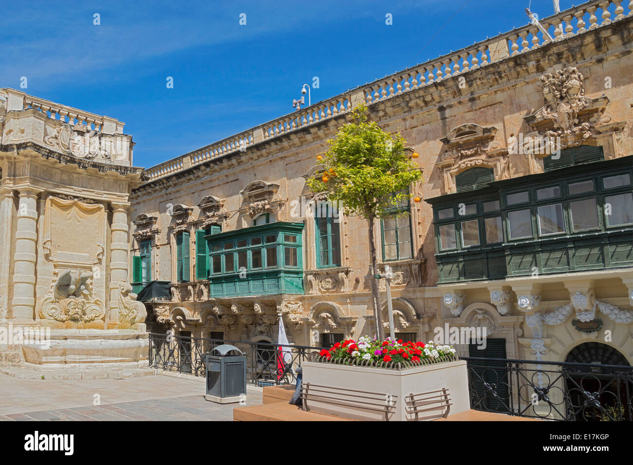 St george’s square malta hi-res stock photography and images - Alamy