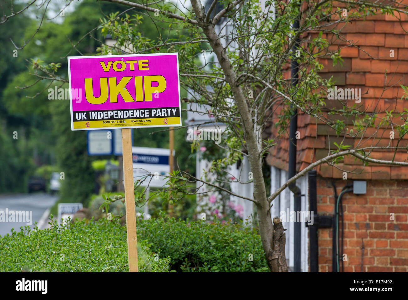 Opinions seen strongly divided near Billingshurst in Sussex over the ...