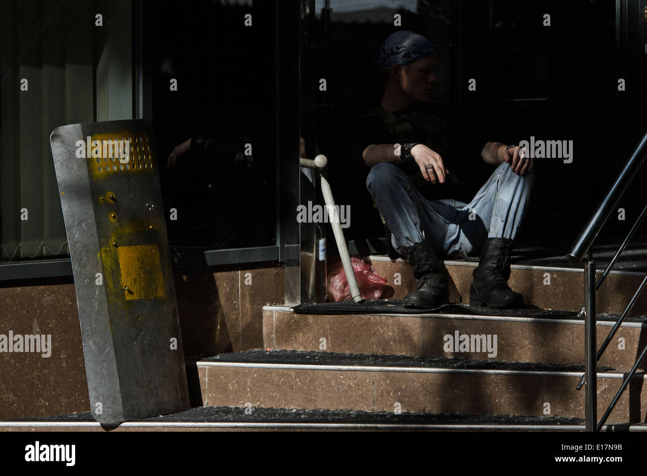 Kiev, Ukraine. 22nd May, 2014. The work of ''Vesti'' newspaper was ...