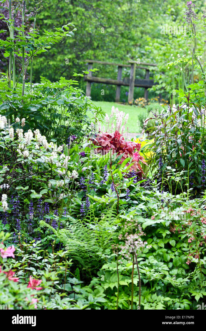 English country garden hi-res stock photography and images - Alamy