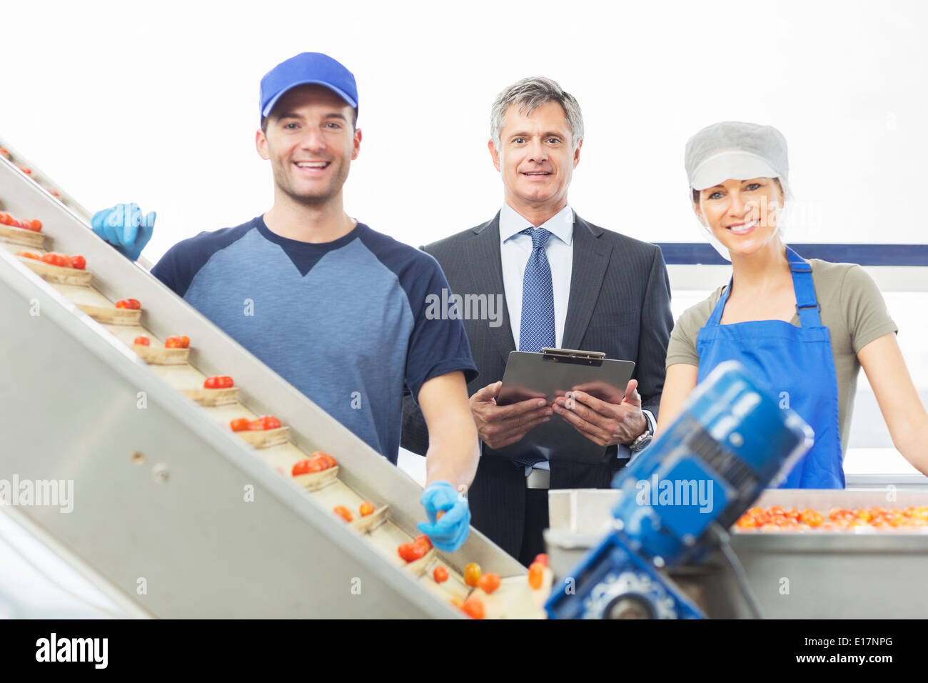 Food quality control factory worker hi-res stock photography and images ...