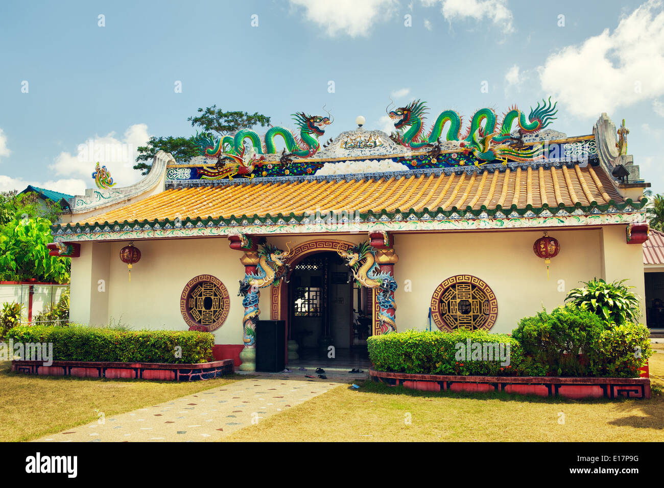 Hainan temple hi-res stock photography and images - Alamy
