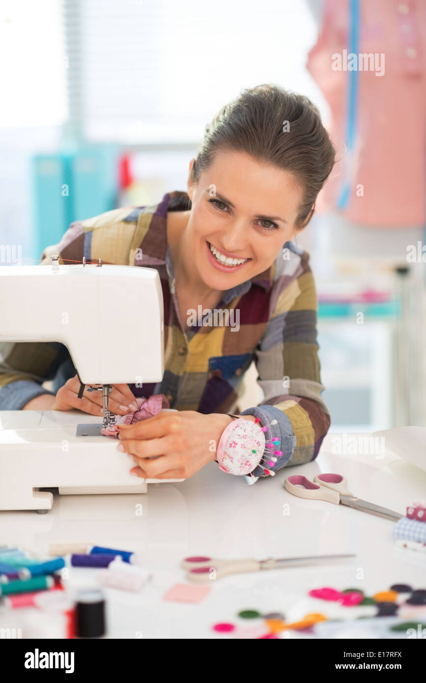 Sewing machine happy woman hi-res stock photography and images - Alamy