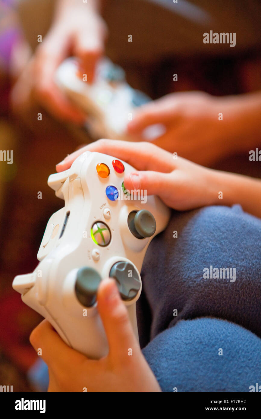 Closeup two hands hi-res stock photography and images - Alamy