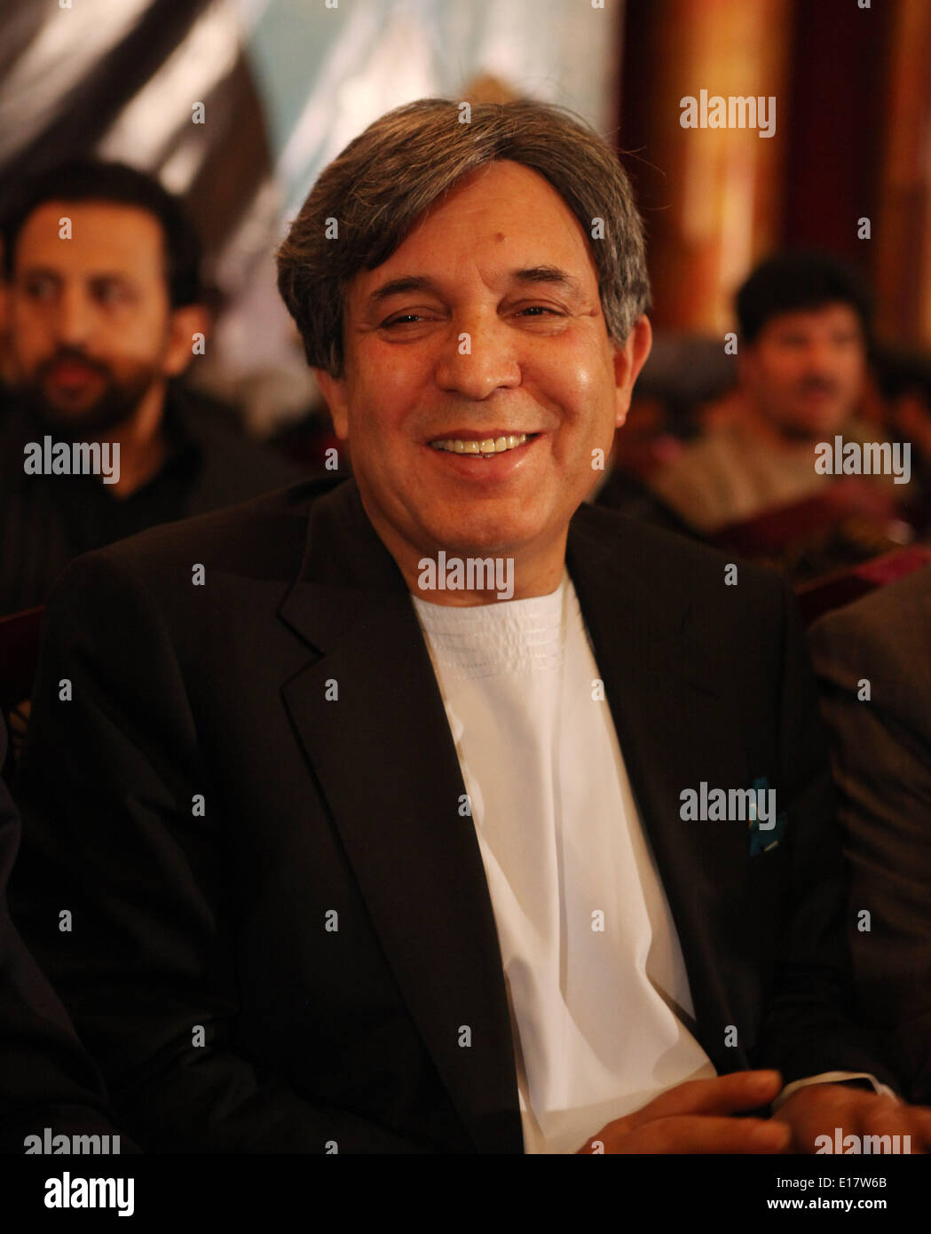 Afghanistan president hamid karzai attends hi-res stock photography and ...