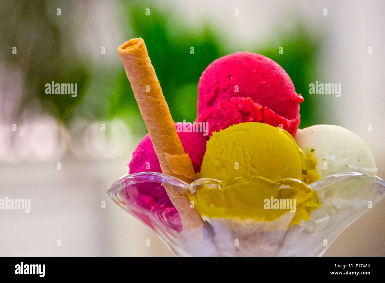 Paris Ice Cream High Resolution Stock Photography and Images - Alamy