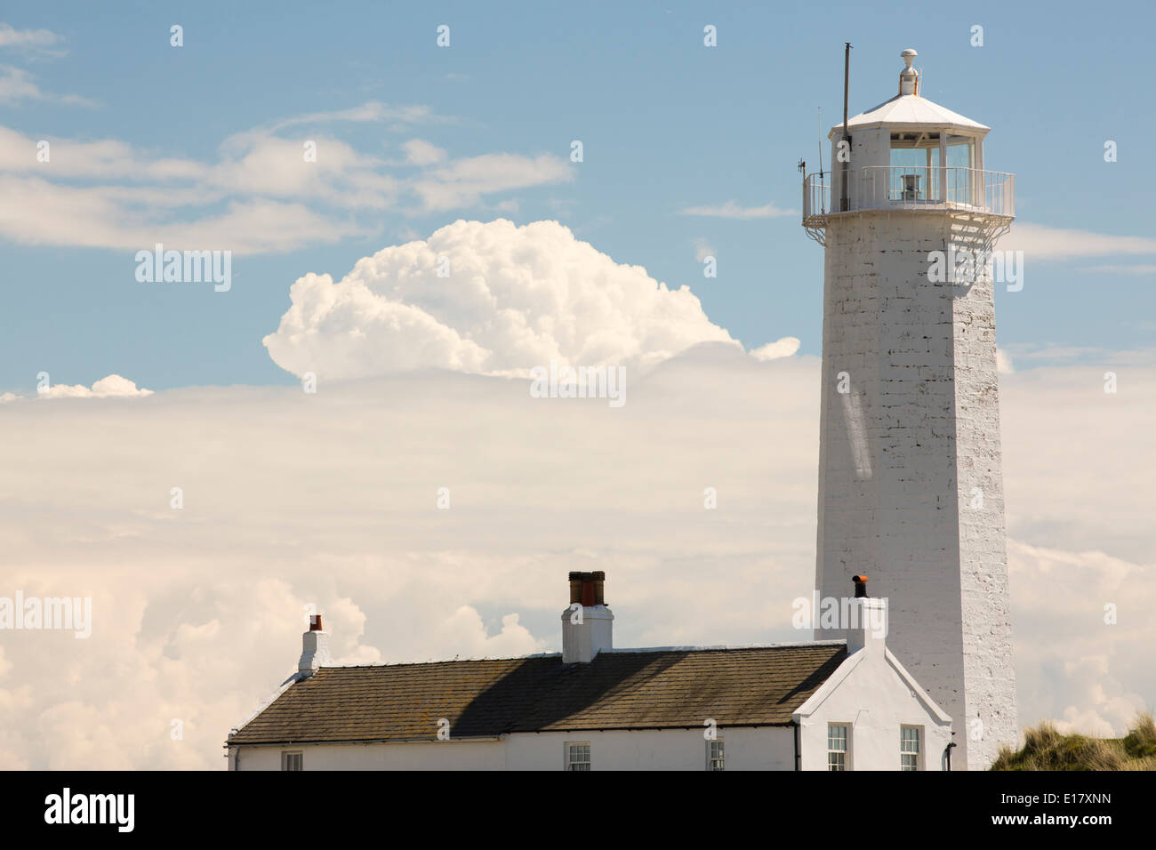 The lighthouse on Walney Island, Cumbria, UK Stock Photo - Alamy
