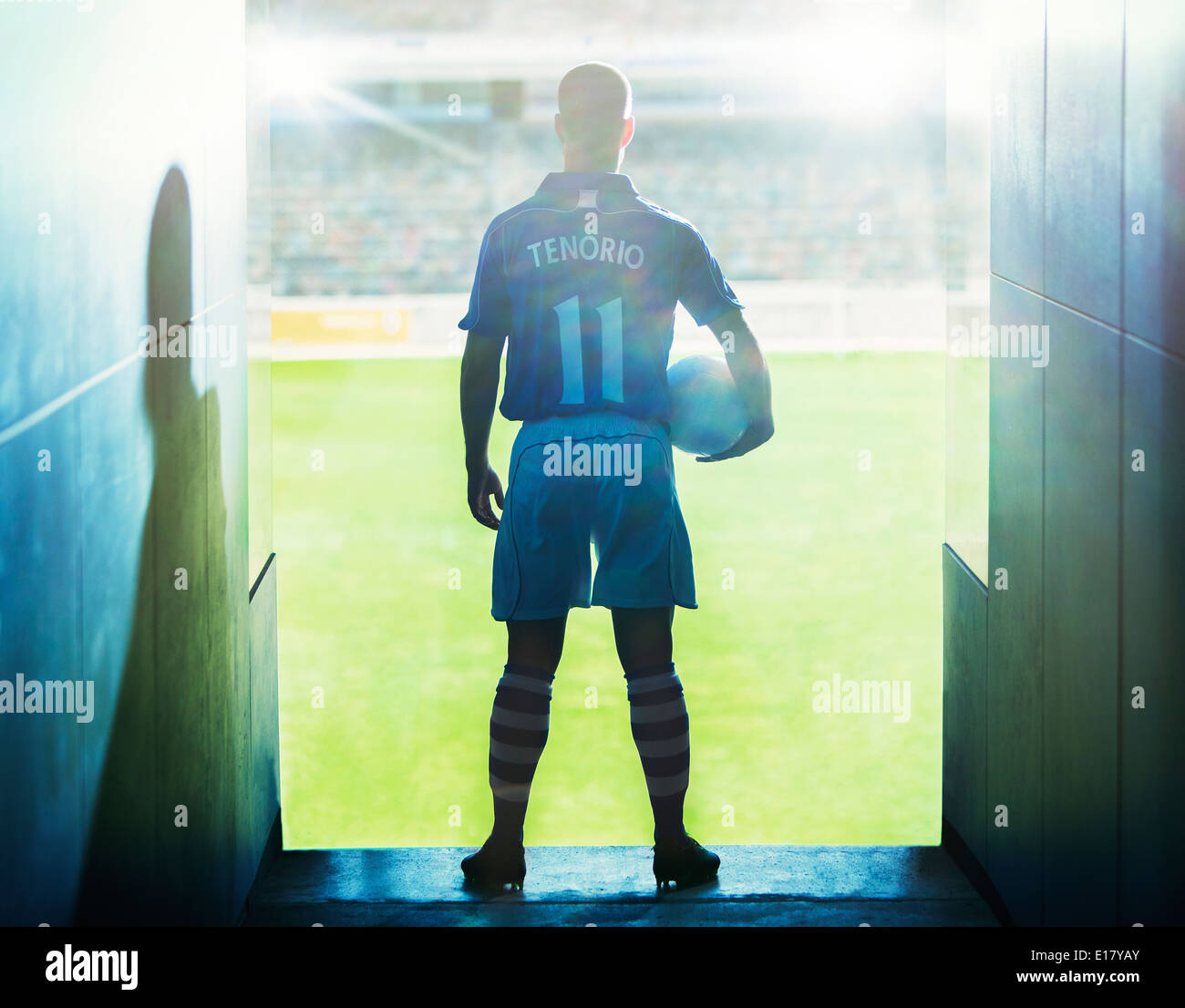 Soccer player back view hi-res stock photography and images - Alamy